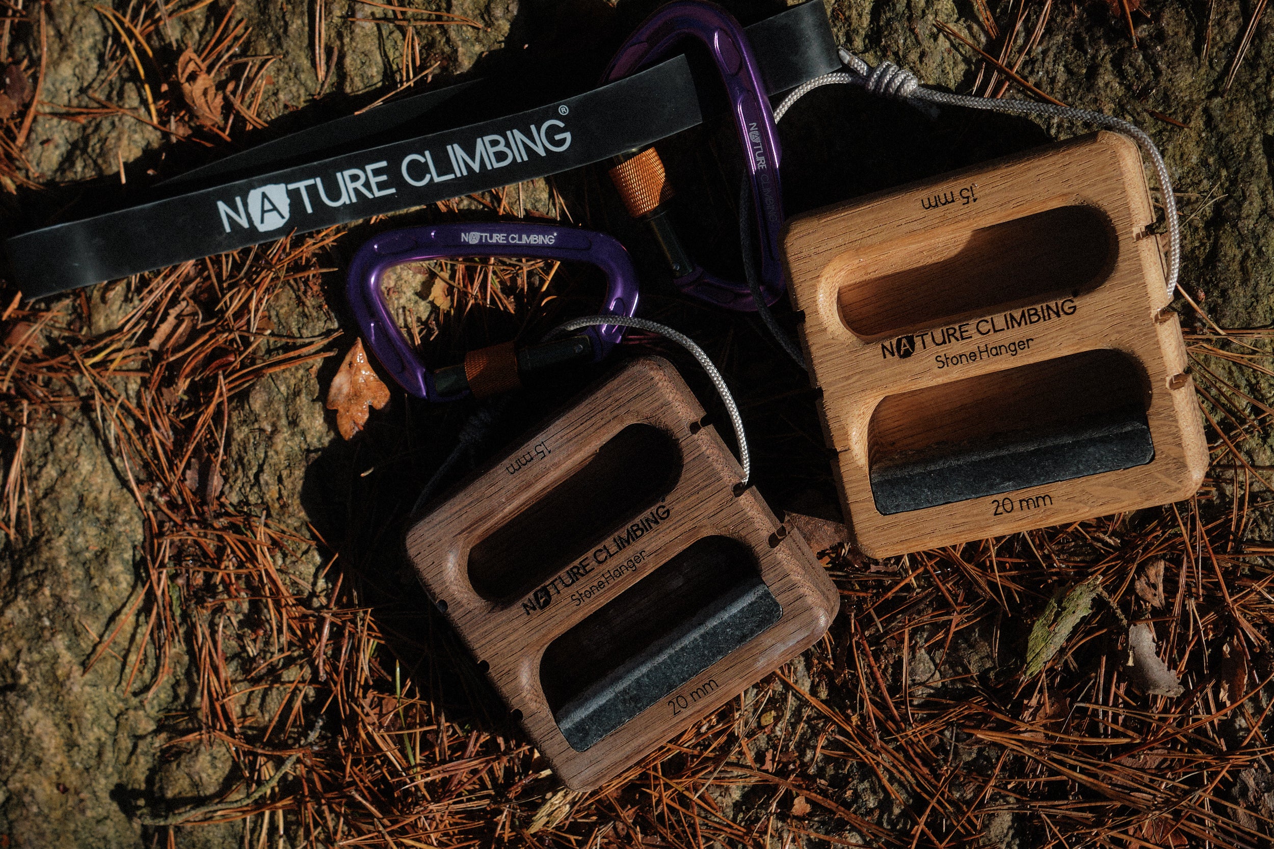 Nature Climbing Stone Hanger - Black Edition - Very Limited